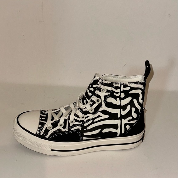Converse | Shoes | Brand New White And Black Platform Converse | Poshmark